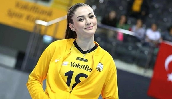 The Two Greats in Women’s Volleyball – Zehra Gunes & Isabelle Haak ...